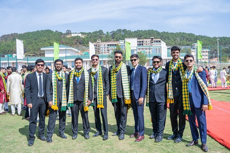 PROGRAM STRUCTURE - IIM